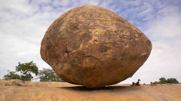 1200 సంవత్సరాల నుంచి మిస్టరీగా మారిన రాయి, బ్యాలన్స్ ఎలా ఆపుకుంటోంది ...